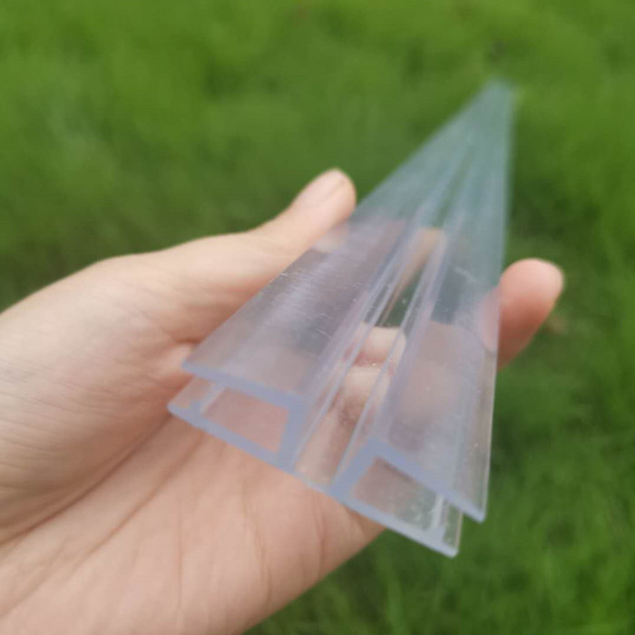 100cm Clear Flat Acrylic Continuous Hinge